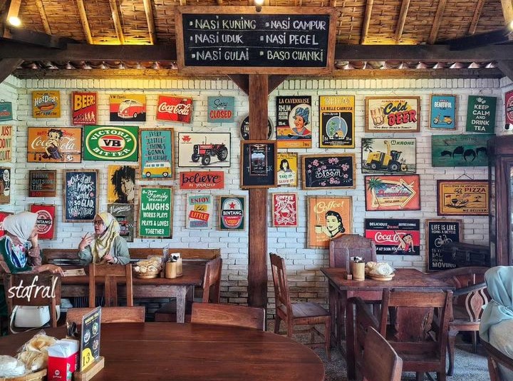 Best Dining Places on Dago Street | What's New Indonesia